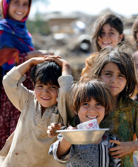 Pakistani Chidlren Pose Photograph Temporary Shelter Editorial Stock ...
