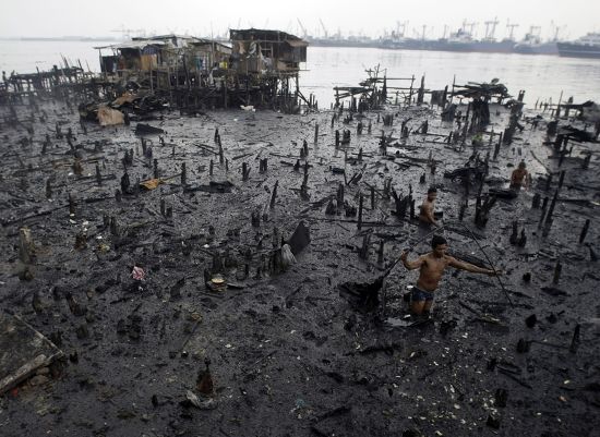 Filipino Residents Collect Burned Items After Editorial Stock Photo ...