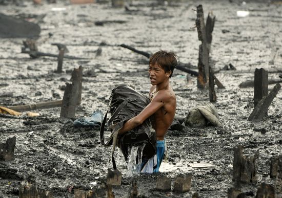 Filipino Resident Collects Burned Items After Editorial Stock Photo ...