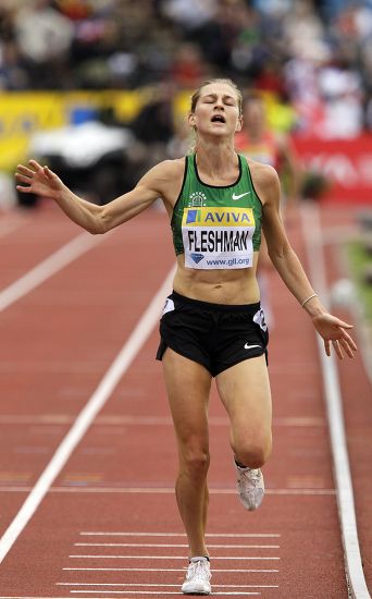 Lauren Fleshman Usa Crosses Finish Line Editorial Stock Photo - Stock ...
