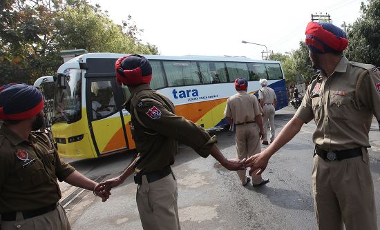 Indian Security Personal Stand Guard Pakistani Editorial Stock Photo ...