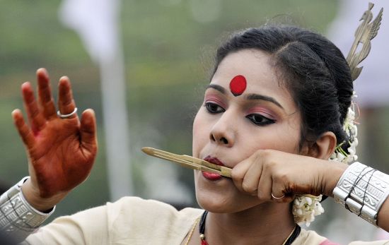 Assamese Girl Plays Traditional Musical Instrument Editorial Stock ...
