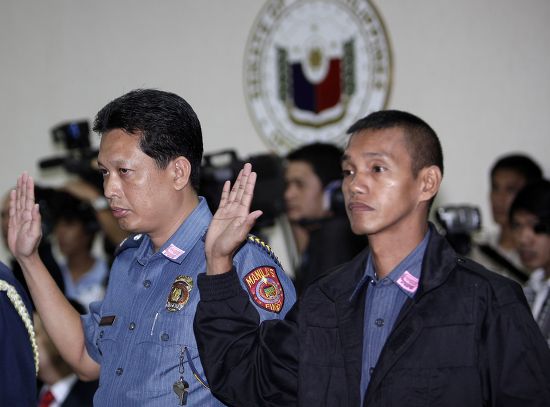 Filipino Police Officers Santiago Pascual L - Foto de stock de ...