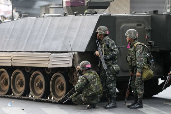 Thai Soldiers Hide Behind Tank Infront Editorial Stock Photo - Stock ...