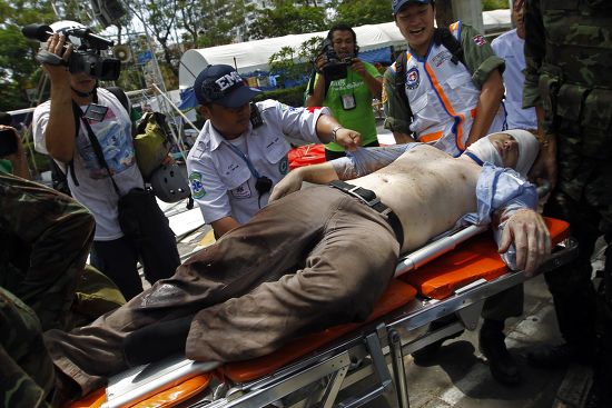 Injured Foreign Journalist Being Carried Ambulance Editorial Stock ...