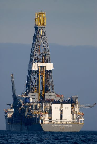 Transocean Discoverer Enterprise Drill Ship Floats Editorial Stock ...