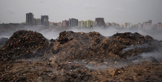 View Garbage Dumping Ground Mumbai India Editorial Stock Photo - Stock ...