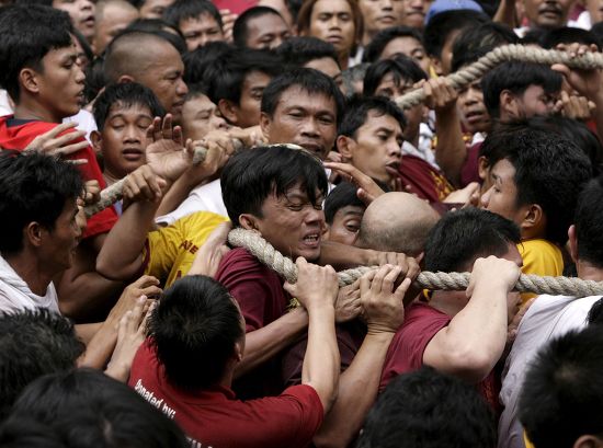 Filipino Devotees Hold On Rope Thousands Editorial Stock Photo - Stock ...