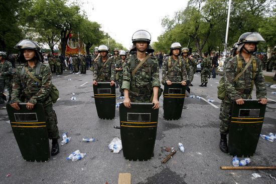 Rows Thai Army Soldiers Separating Groups Editorial Stock Photo - Stock ...