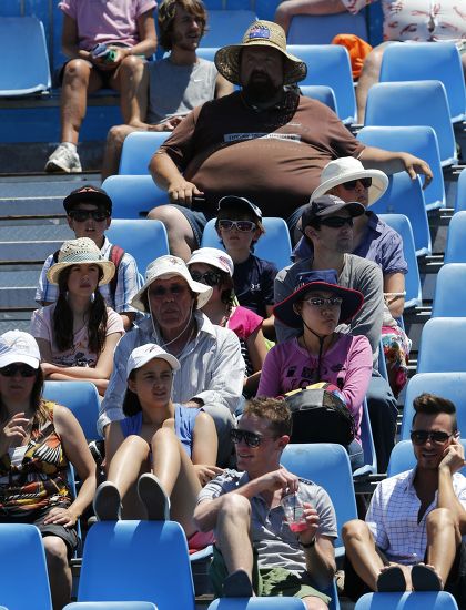 Tennis Spectators Sit Sun Temperatures Soar Editorial Stock Photo ...