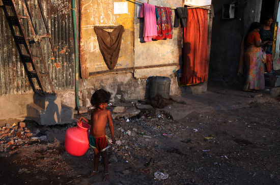 Indian Slum Dwellers Girl Living Near Editorial Stock Photo - Stock ...