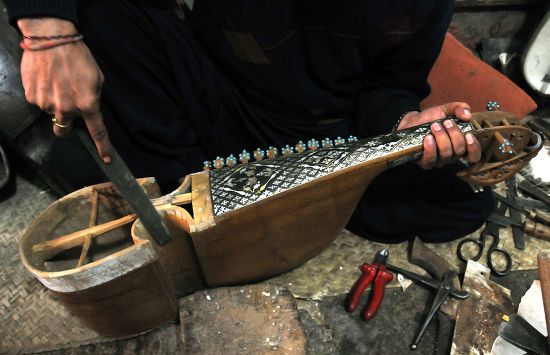 Pakistani Man Makes Traditional Instrument Called Editorial Stock Photo ...