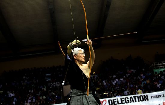 Japanese Kyudo Expert Show His Skills Editorial Stock Photo - Stock ...