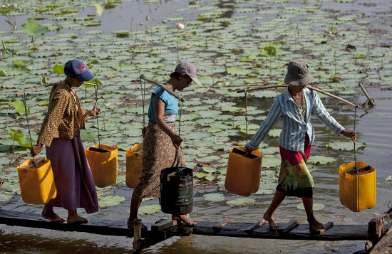 Girl Sits On Yoke Water Buckets Editorial Stock Photo - Stock Image ...