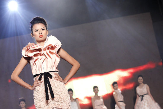 Model Presents Creation By Vietnamese Designer Editorial Stock Photo ...