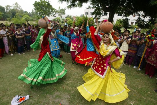 Indian Girls Khalsa College Women Wearing Editorial Stock Photo - Stock ...