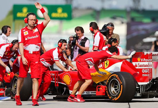 Mechanics Scuderia Ferrari Push Car Spanish Editorial Stock Photo ...