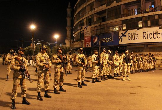 Pakistani Rangers Patrol Streets Karachi Pakistan Editorial Stock Photo ...