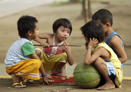 Filipino Street Children Play Park Manila Editorial Stock Photo - Stock ...