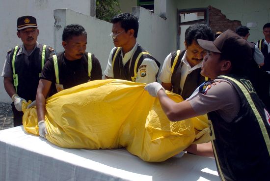 Indonesian Forensic Police Lift Part Body Editorial Stock Photo - Stock ...