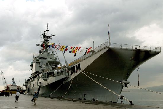 Italys Flagship Garibaldi Aircraft Carrier Docked Editorial Stock Photo ...