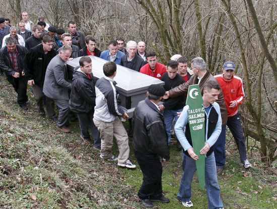 Bosnian Pople Carry Coffin Sulejman Talovic Editorial Stock Photo ...