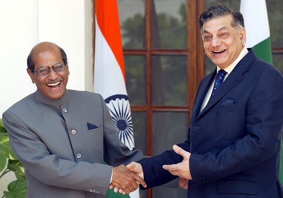 Indias Foreign Secretary Shyam Saran L Editorial Stock Photo - Stock ...