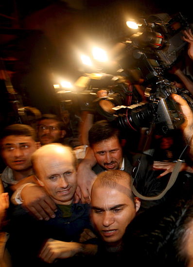Bbc Reporter Alan Johnston L Surrounded Editorial Stock Photo - Stock ...
