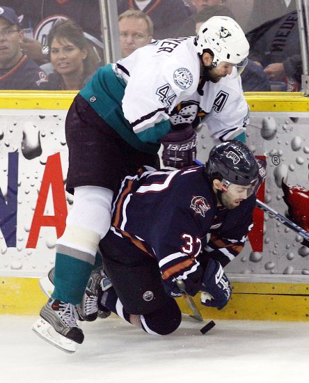 Edmonton Oilers Forward Michael Peca R Editorial Stock Photo - Stock ...