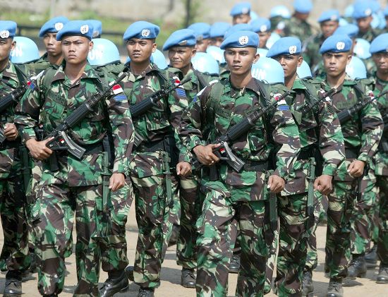 Indonesian Soldiers Detachment Army Engineers Prepare Editorial Stock ...