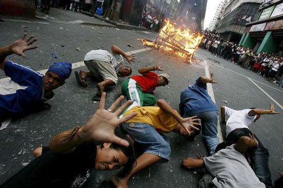 Filipino Militant Labour Workers Perform Protest Editorial Stock Photo ...