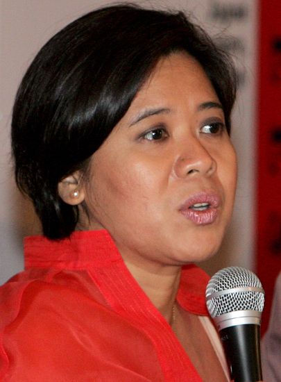Philippine Governor Grace Padaca Speaks During Editorial Stock Photo ...