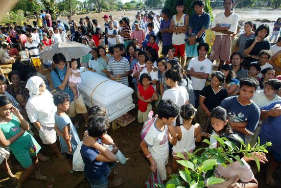 Villagers Stand Beside Coffin Filipino Priest Editorial Stock Photo ...