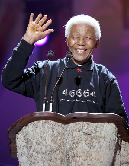 Nelson Mandela Waves Crowd Africa Standing Editorial Stock Photo ...