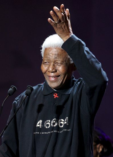 Nelson Mandela Waves Crowd Africa Standing Editorial Stock Photo ...