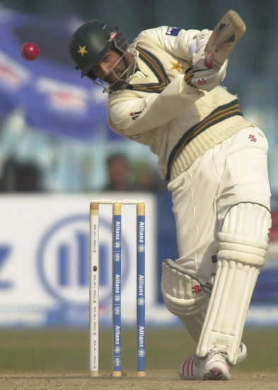 Pakistani Batsman Mohammad Yousaf Plays Shot Editorial Stock Photo ...