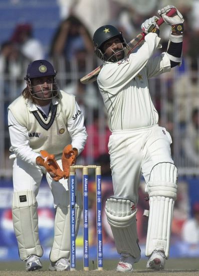 Pakistani Batsman Mohammad Yousaf Plays Shot Editorial Stock Photo ...