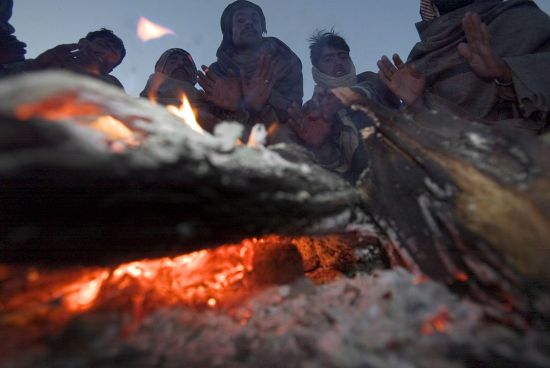 Pakistani Kashmiri Homeless People Pass Night Editorial Stock Photo ...