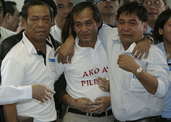 Released Filipino Hostage Angelo Dela Cruz Editorial Stock Photo ...