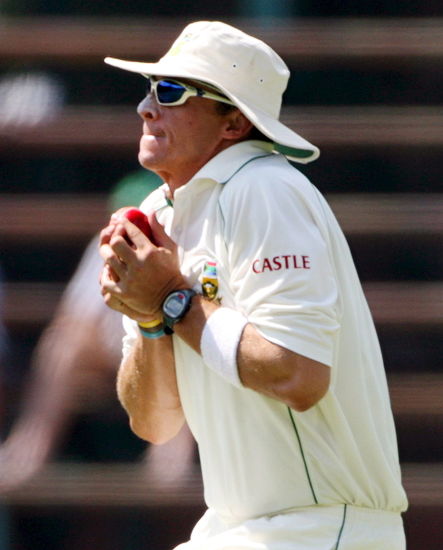 South African Fielder Andre Nel Takes Editorial Stock Photo - Stock ...