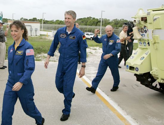 Sts121 Nasa Flight Crew Arrives Launch Editorial Stock Photo - Stock ...