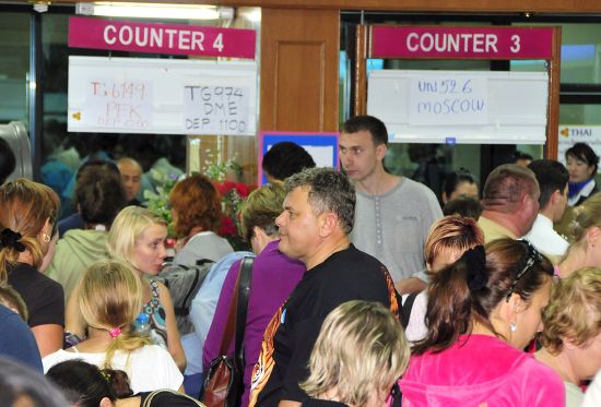 Foreign Tourists Crowd Front Checkin Counters Editorial Stock Photo ...