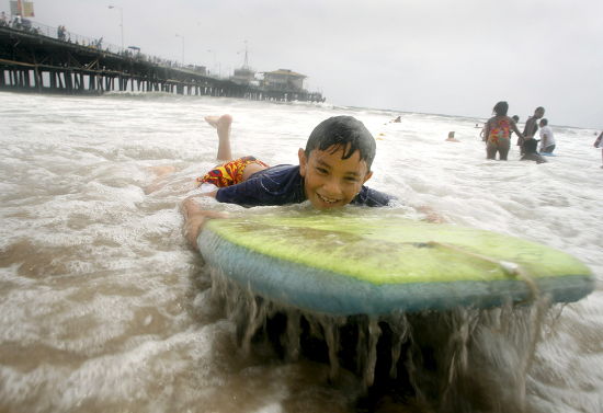 Aaron Ponce Gets Some Heat Relief Editorial Stock Photo - Stock Image ...