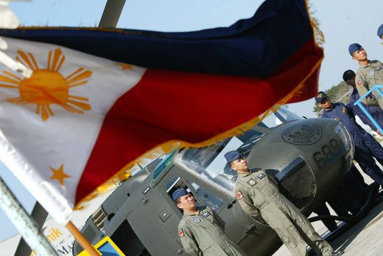 Filipino Pilots Stand Beside Newly Refurbished Editorial Stock Photo ...