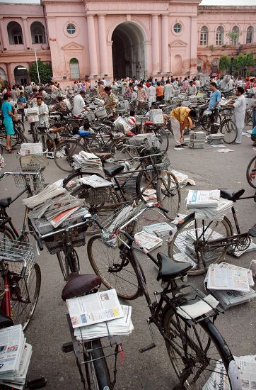 Newspaper Hawkers Collect Newspapers Distribution Centre Editorial ...