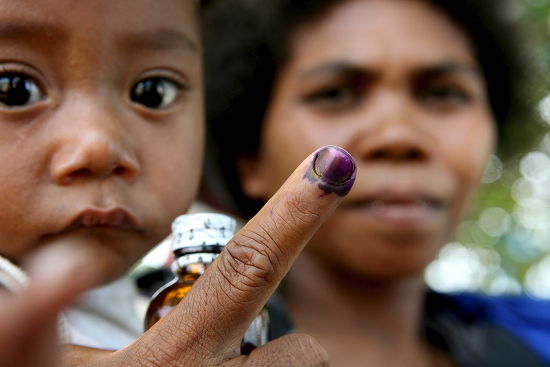Mother Indigenous Aeta Group Shows Her Editorial Stock Photo - Stock ...