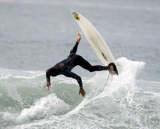 Surfer Wipes Out He Rides Wave Editorial Stock Photo - Stock Image ...