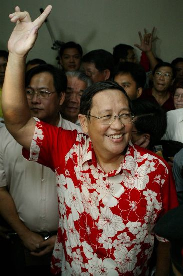 Former Philippine Senator Raul Roco Raises Editorial Stock Photo ...