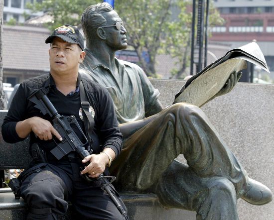 Filipino Elite Police Armed M16 Rifle Editorial Stock Photo - Stock ...