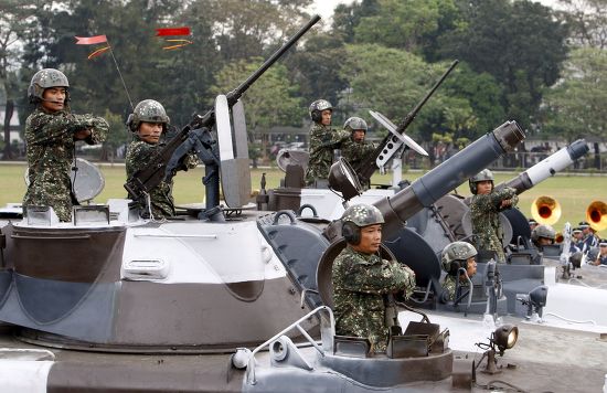 Members Philippine Marines Aboard Military Tanks Editorial Stock Photo ...